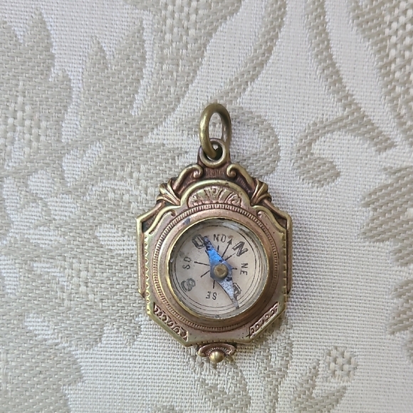 Vintage | Jewelry | Vintage Mini Compass Charm | Poshmark